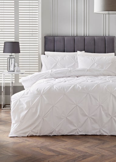 White Pleat Duvet Set M238822 – Matalan-Malta